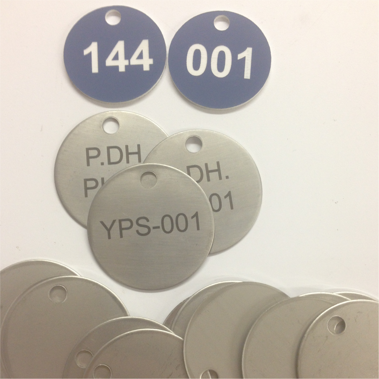 Montreal Signage and Engraving company, Signs, decals, laser engraving ...